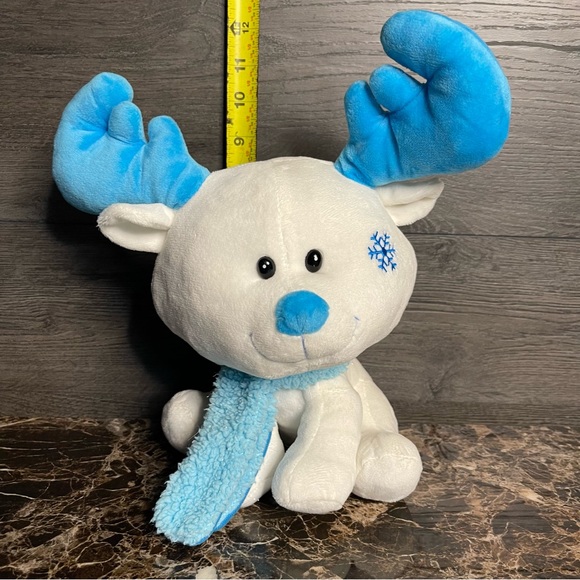 Toys | Moose Plush Toy White And Blue W Snow Flake | Poshmark
